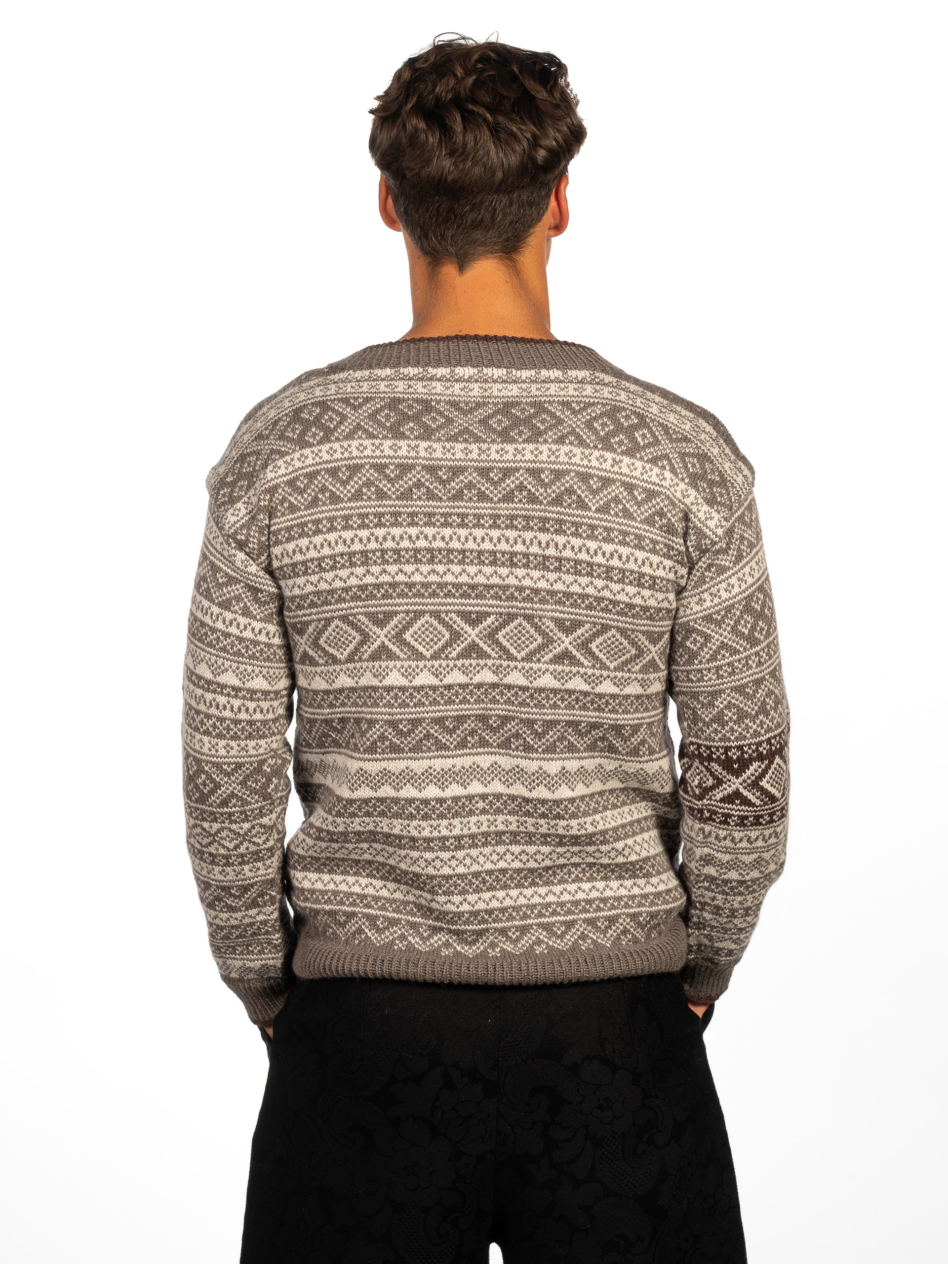 121-02 Valle genser (Alpakka Wool) - Garnius