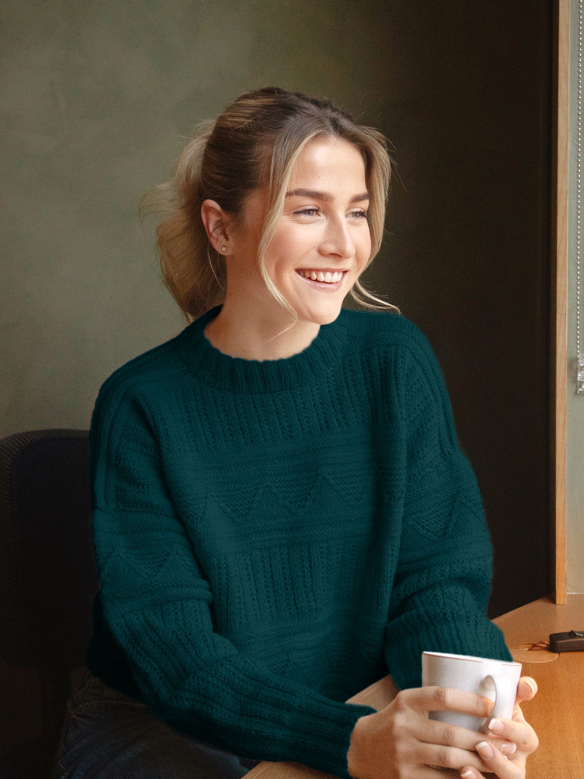 125-04G Dagmar genser cropped - Garnius