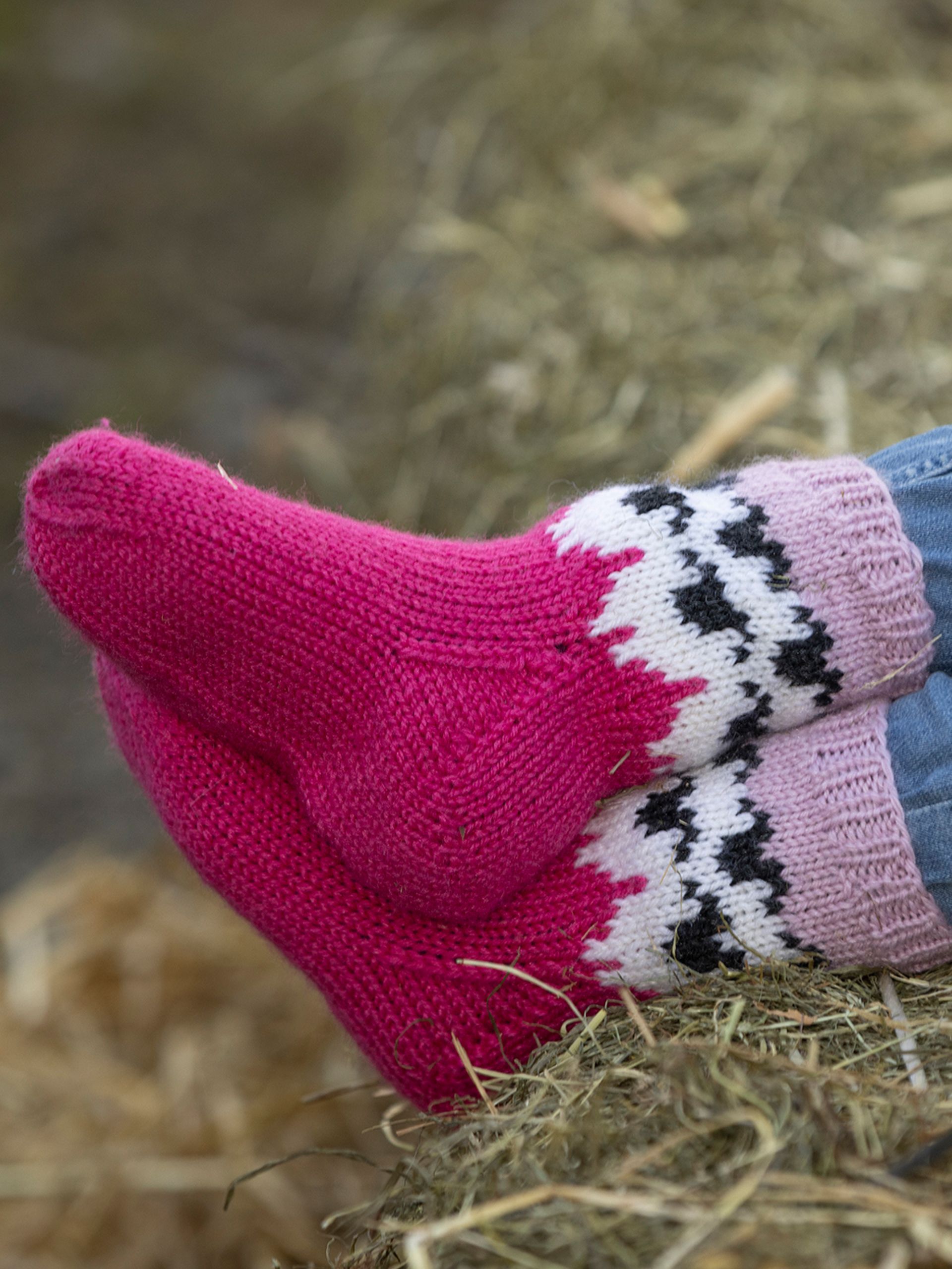 2309-09b Flokken sokken barn - Garnius