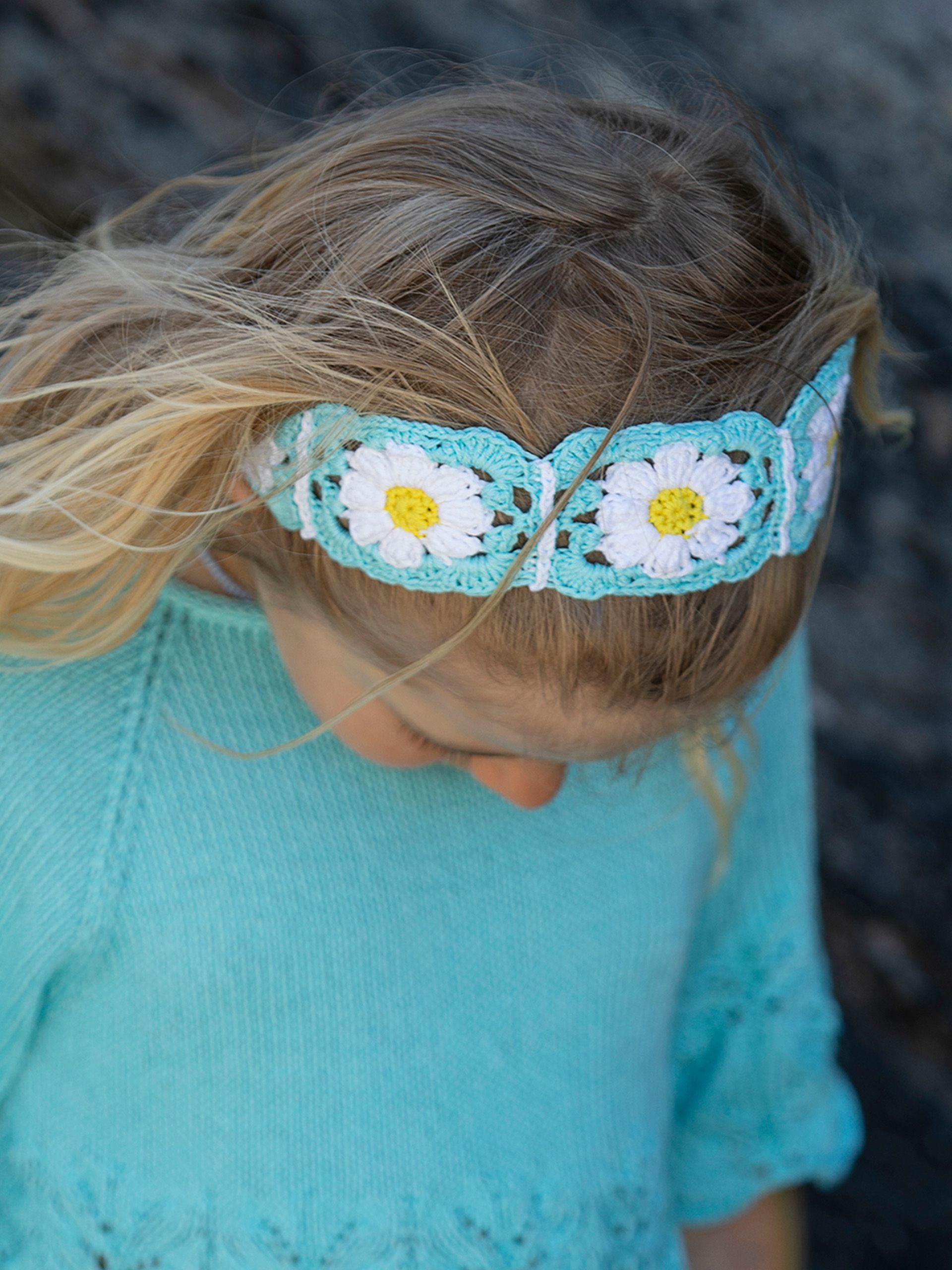 2422-6 Daisy hårbånd - Garnius