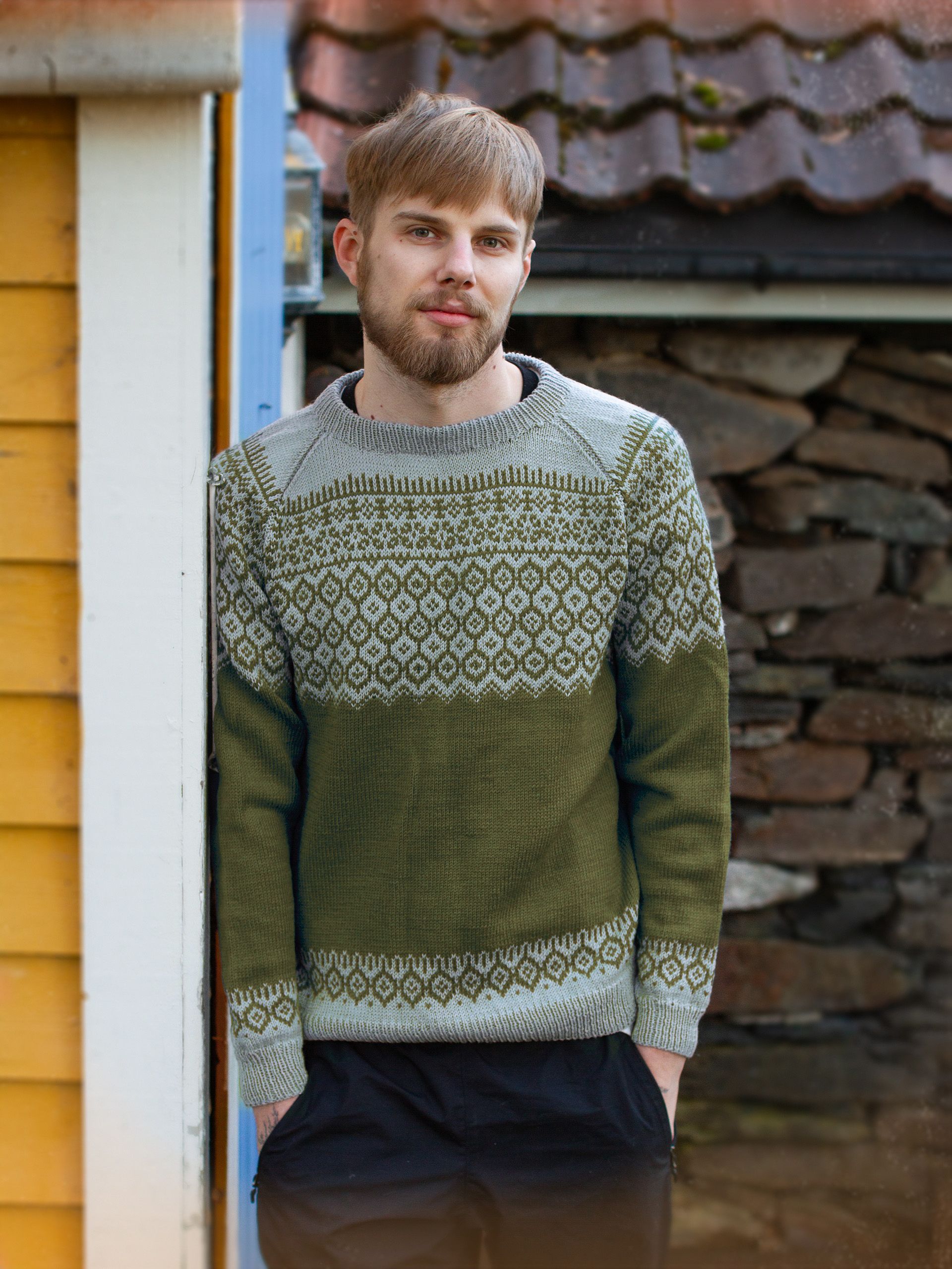 MATJA genser herre oliven - Garnius