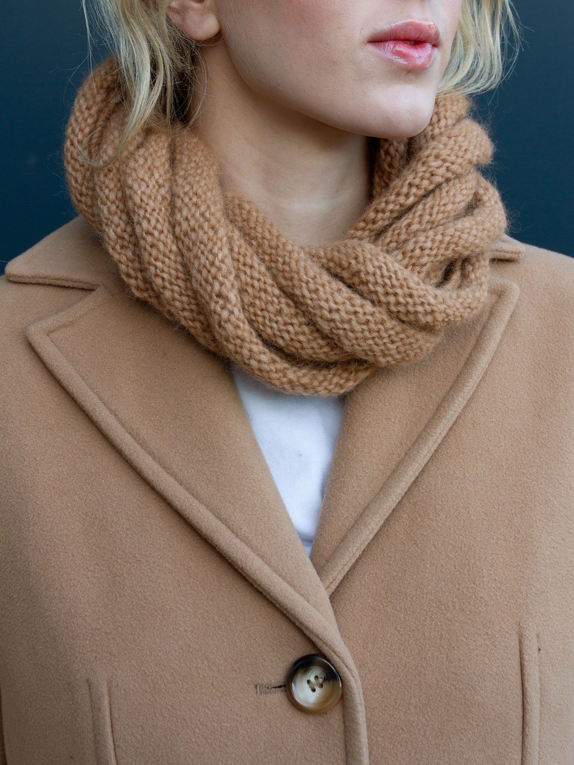 421M-01b SNOOR skjerf - Garnius
