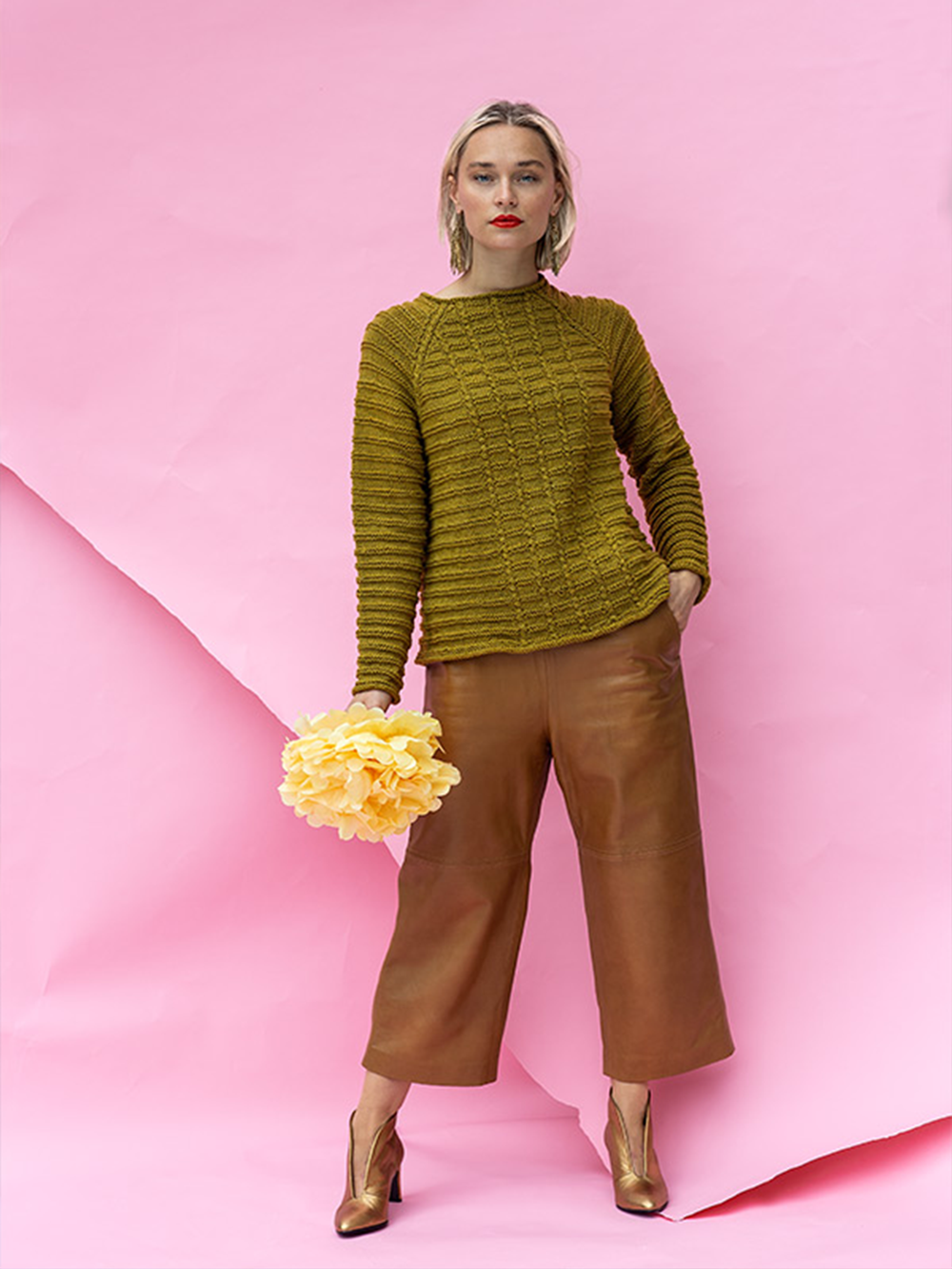 Genser med fletter og riller - Garnius