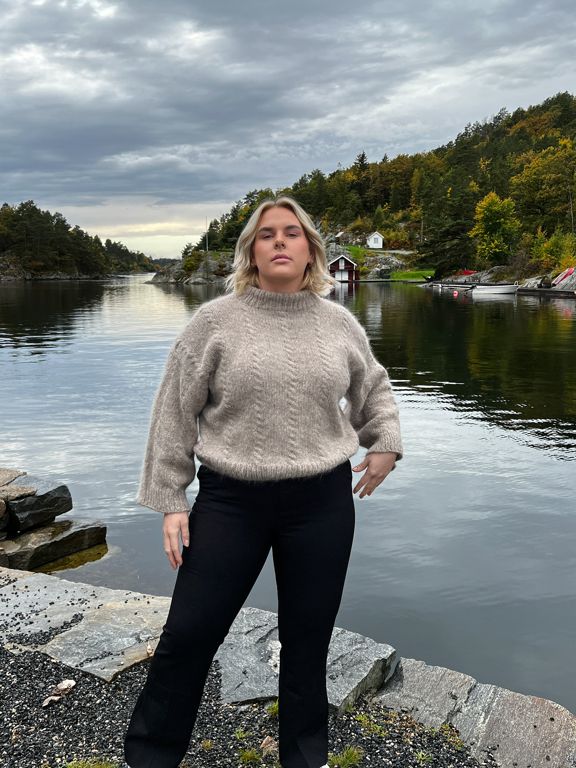 FLETTIANA sweater pudderrosa - Garnius - Garnius.no